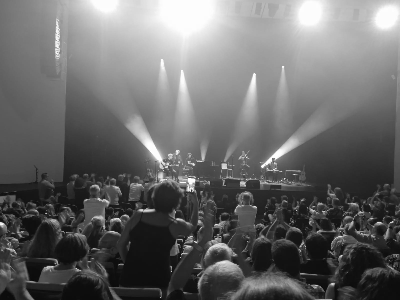 Miguel Ríos. Un largo tiempo. En vivo en el Auditorio de Tenerife. Por ...